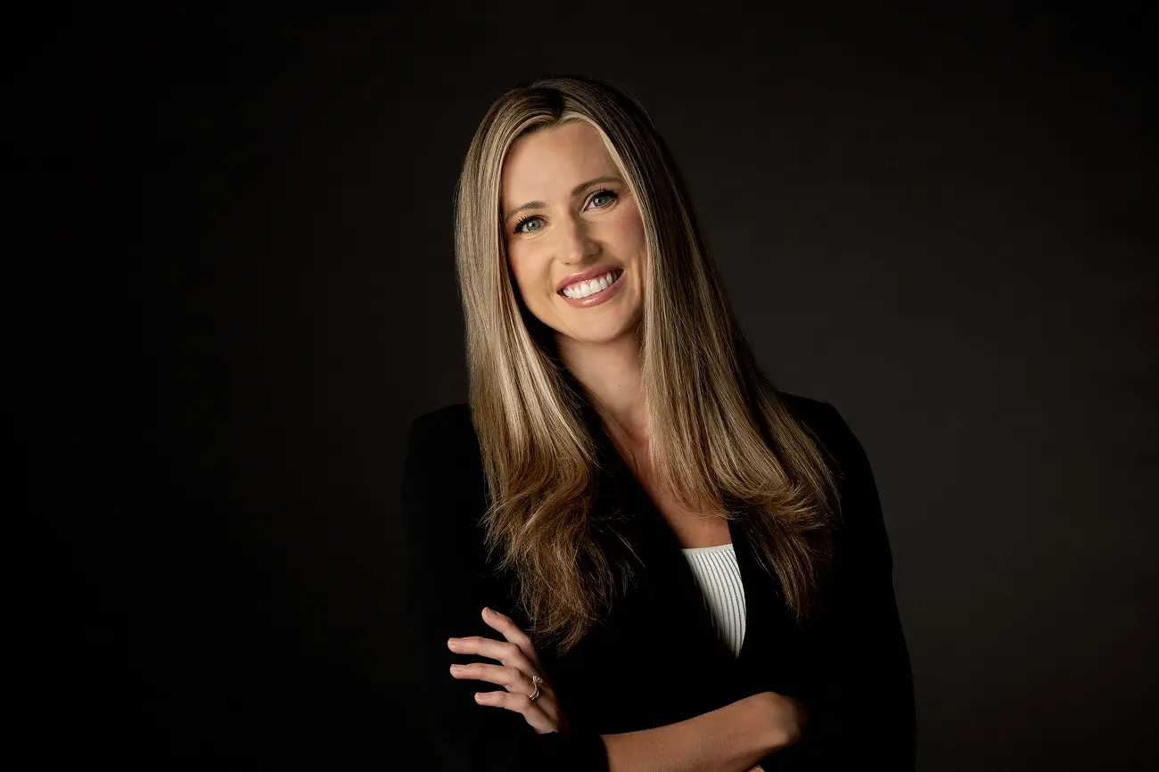 Lindsay Martens | Winnipeg Lawyer | Fillmore Riley LLP